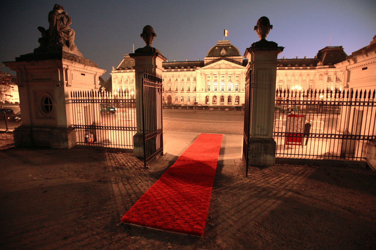 Roland Graf: Red Carpet: installation | U-M Stamps